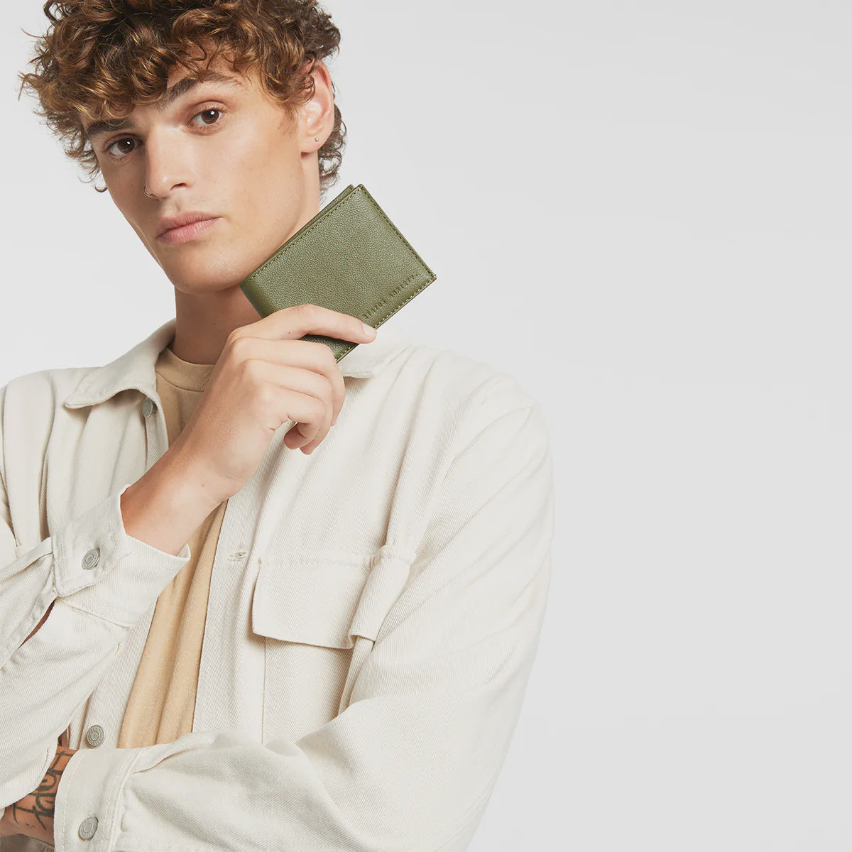 Noah Wallet - Khaki – Frisky Deer